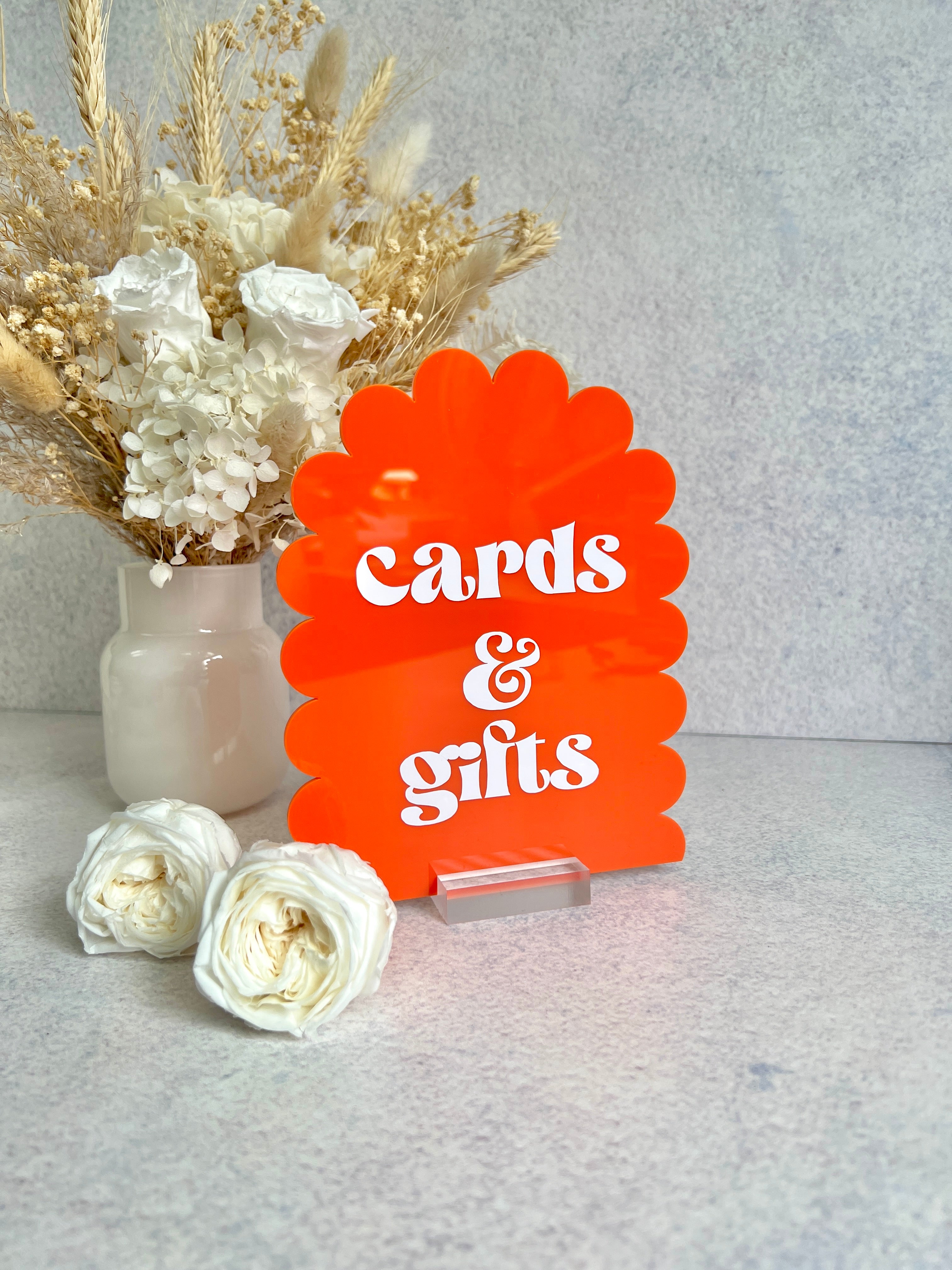 Scallop Edge Acrylic Arch Cards & Gifts Table Sign – MissPaperCut