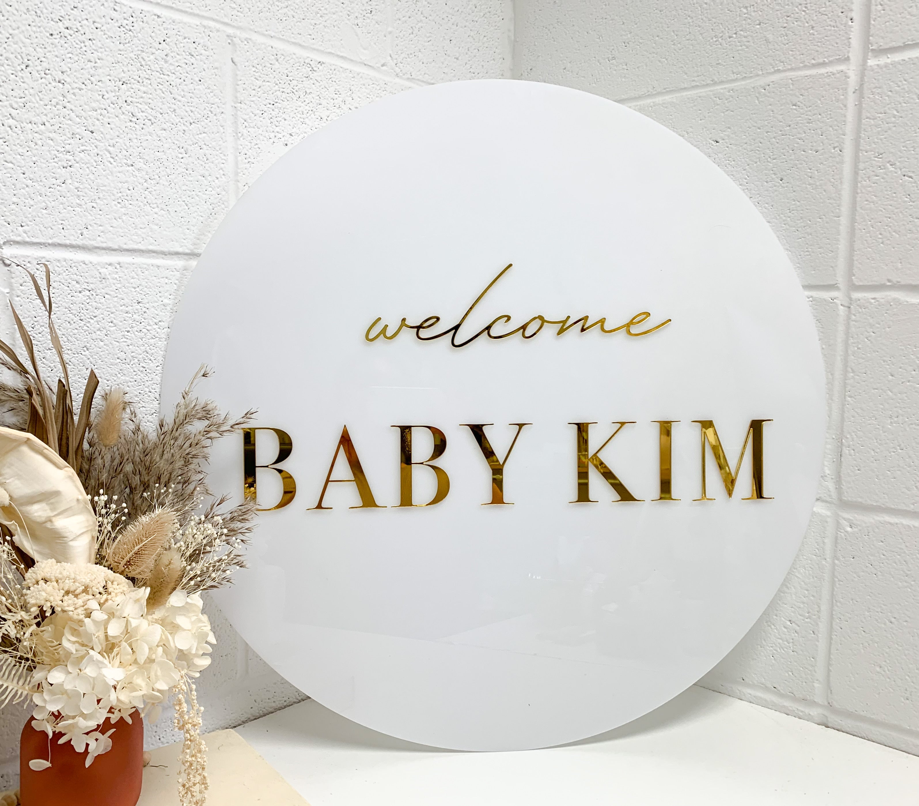 Minimal Welcome Sign - Round with 3D acrylic writing – MissPaperCut